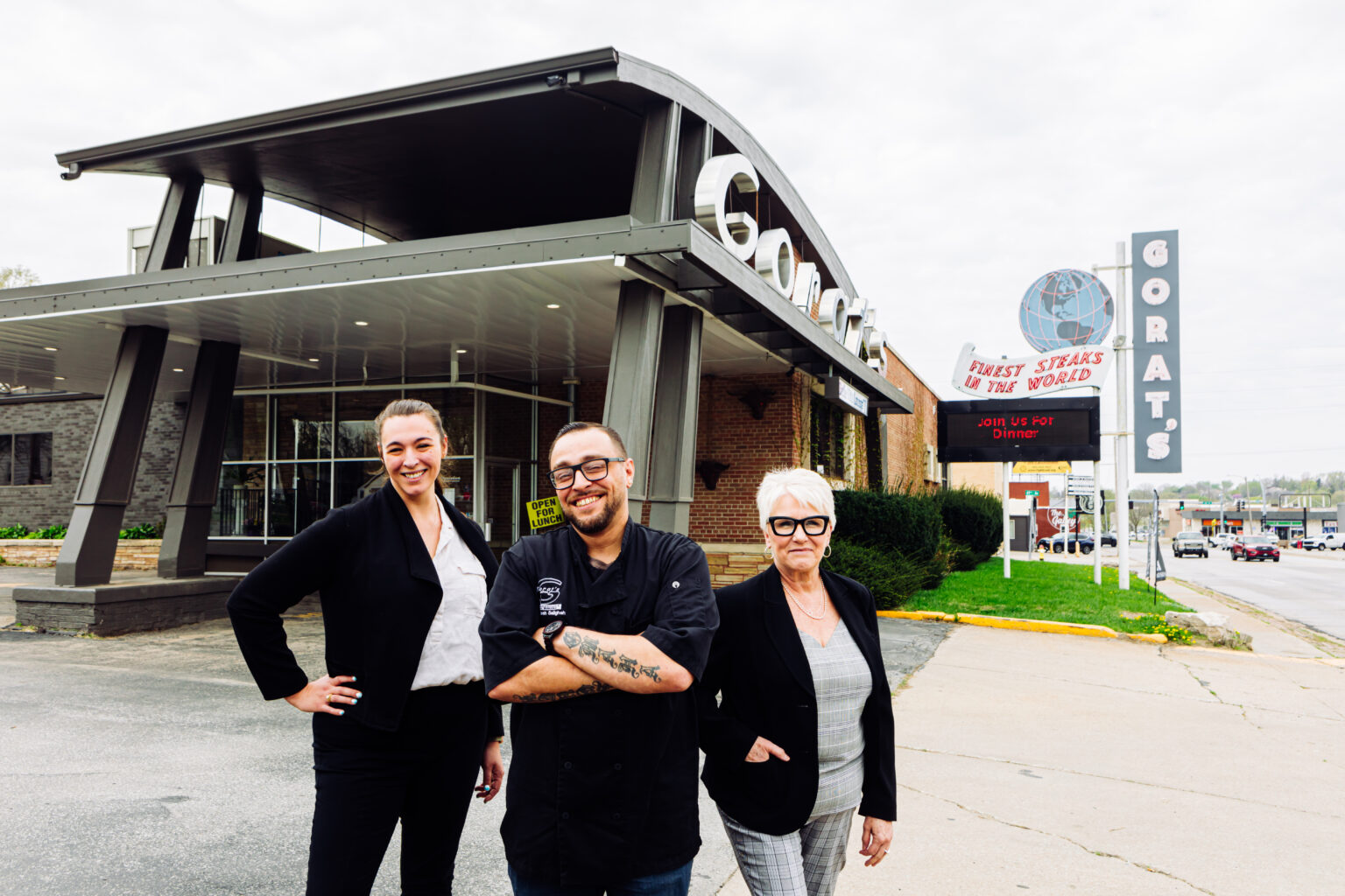 Buffett’s fave steakhouse, Omaha legend Gorat’s, is reinvesting in its ...